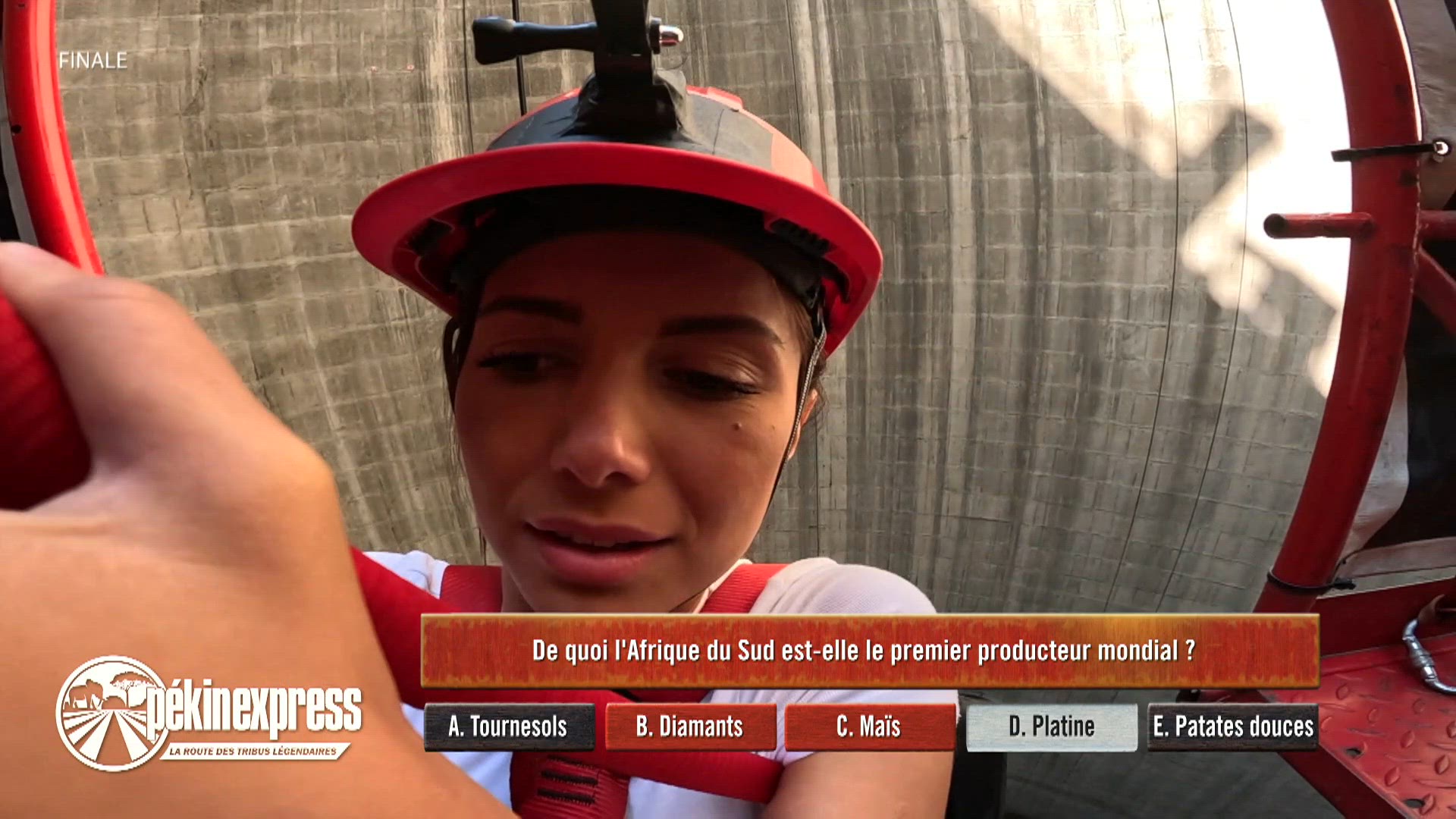 Replay Pékin Express, Épisode 11 - demi-finale - Partie 1 du M6